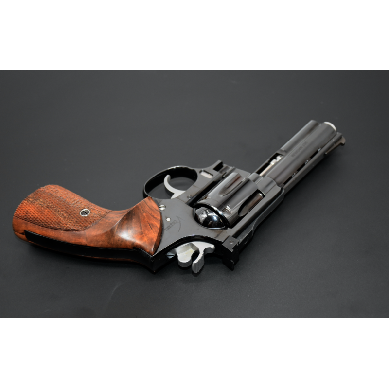 Korth Revolver Classic 357 Mag 4" High Polished Black