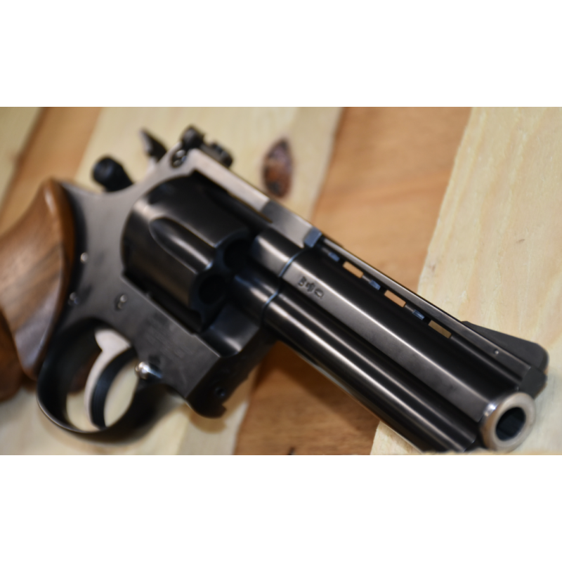 Korth Revolver Classic Troja 357 Mag 4" Glossy Black Finish