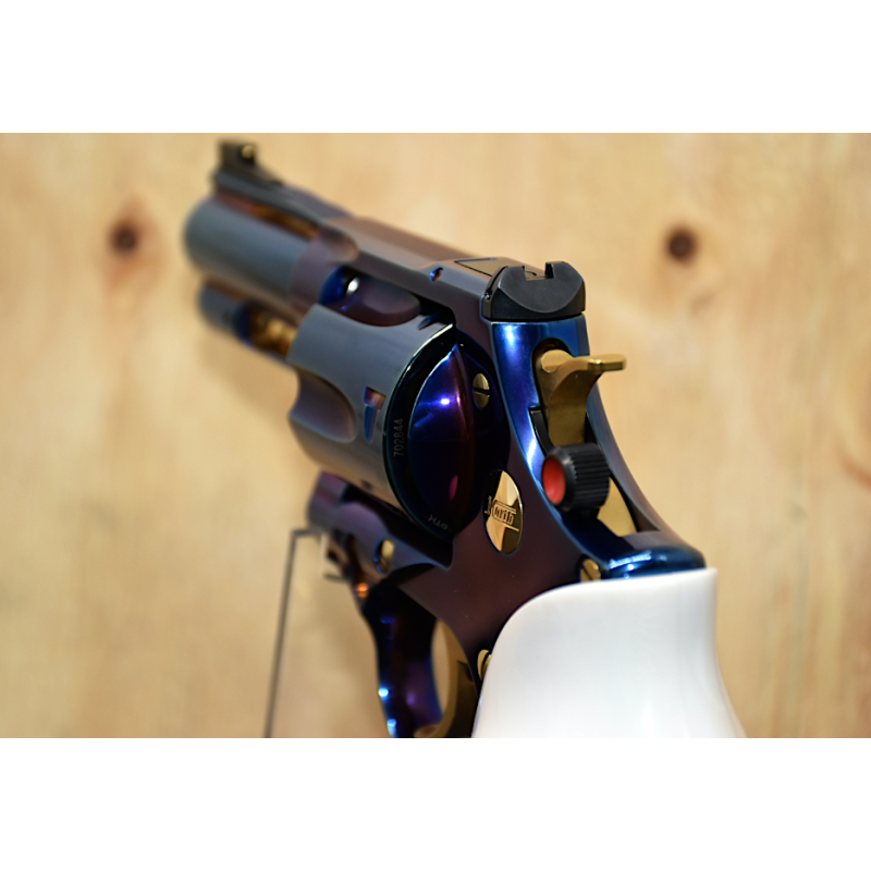 Korth Revolver Classic 357 Mag. 3" Glossy Blue DLC